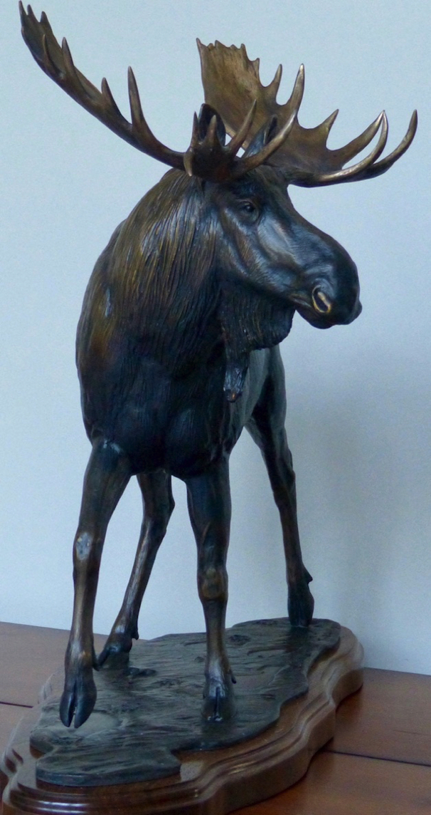 Bull Moose Bronze Sculpture | Tom Hjorleifson